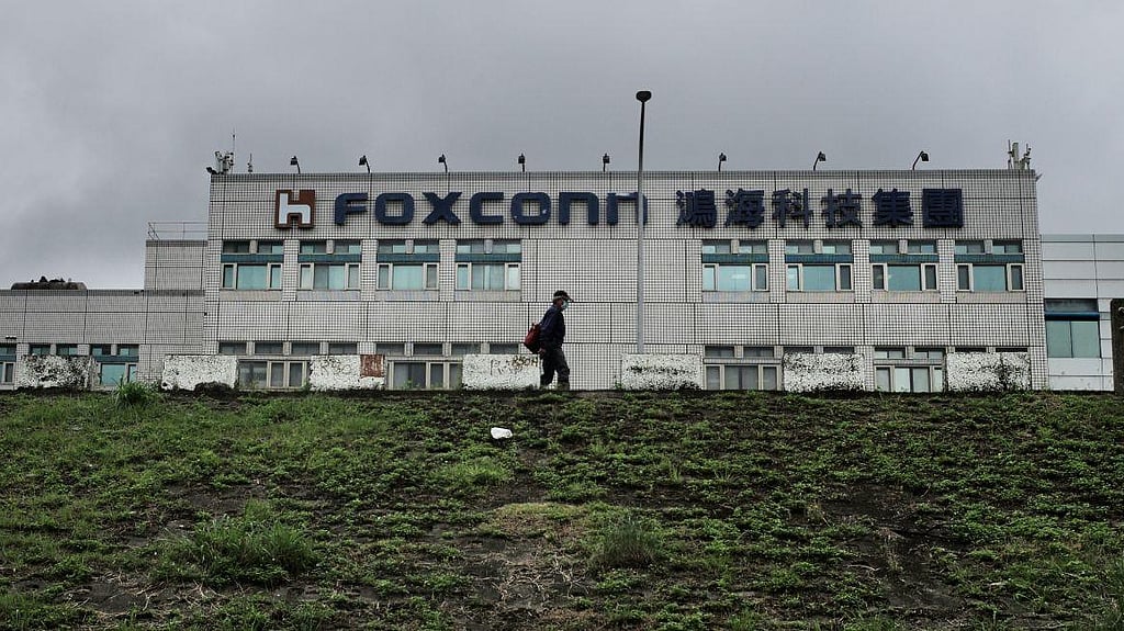 Foxconn recalls Chinese staff from India; Apple’s local expansion faces ...