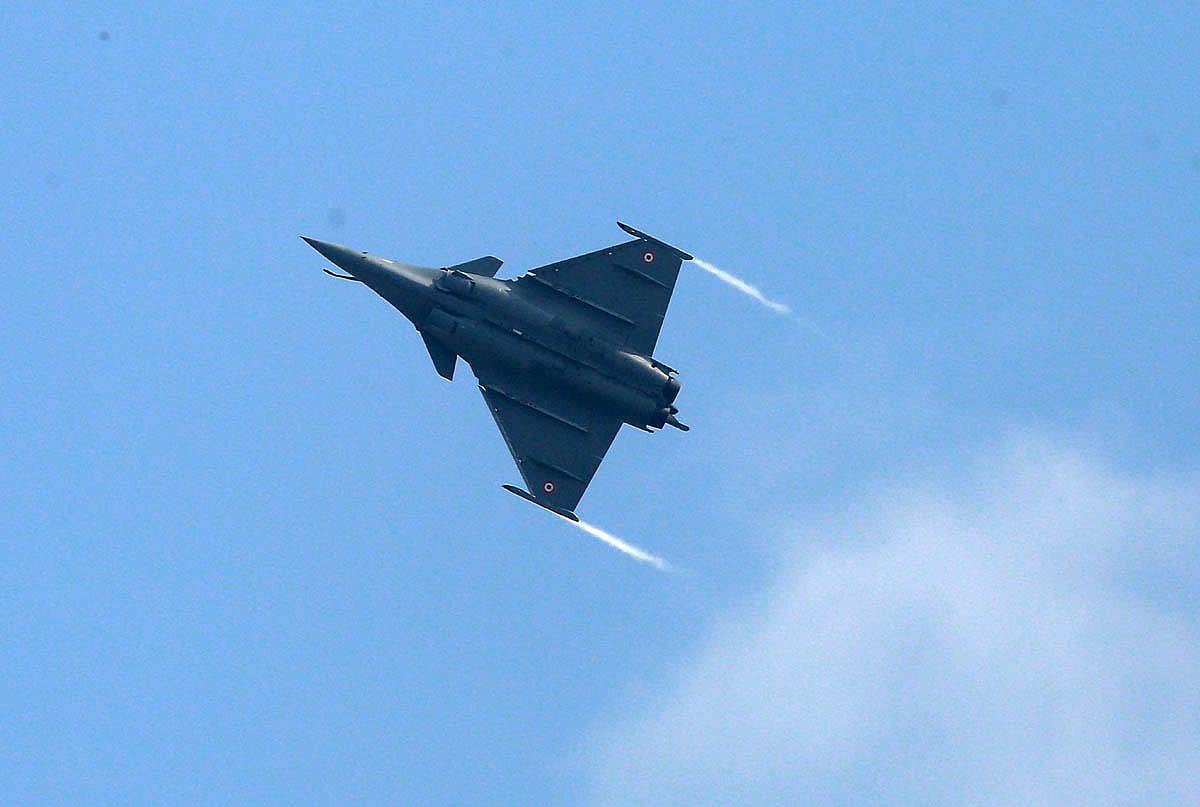 India, France to begin negotiations over 26 Rafale-M jets, three ...