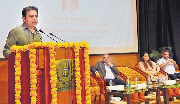 KTR vows to ensure Modi is defeated in General Elections