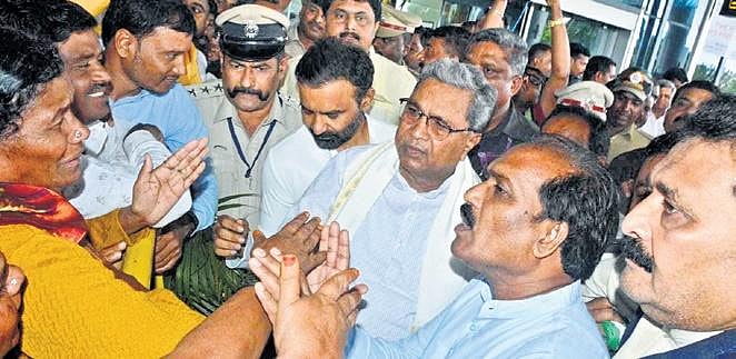 Political storm over Karnataka government reviewing DJ Halli riot cases