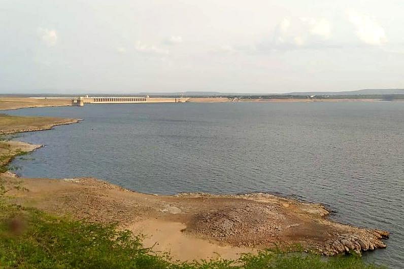 Ryots worried as Nagarjuna Sagar hits dead storage level