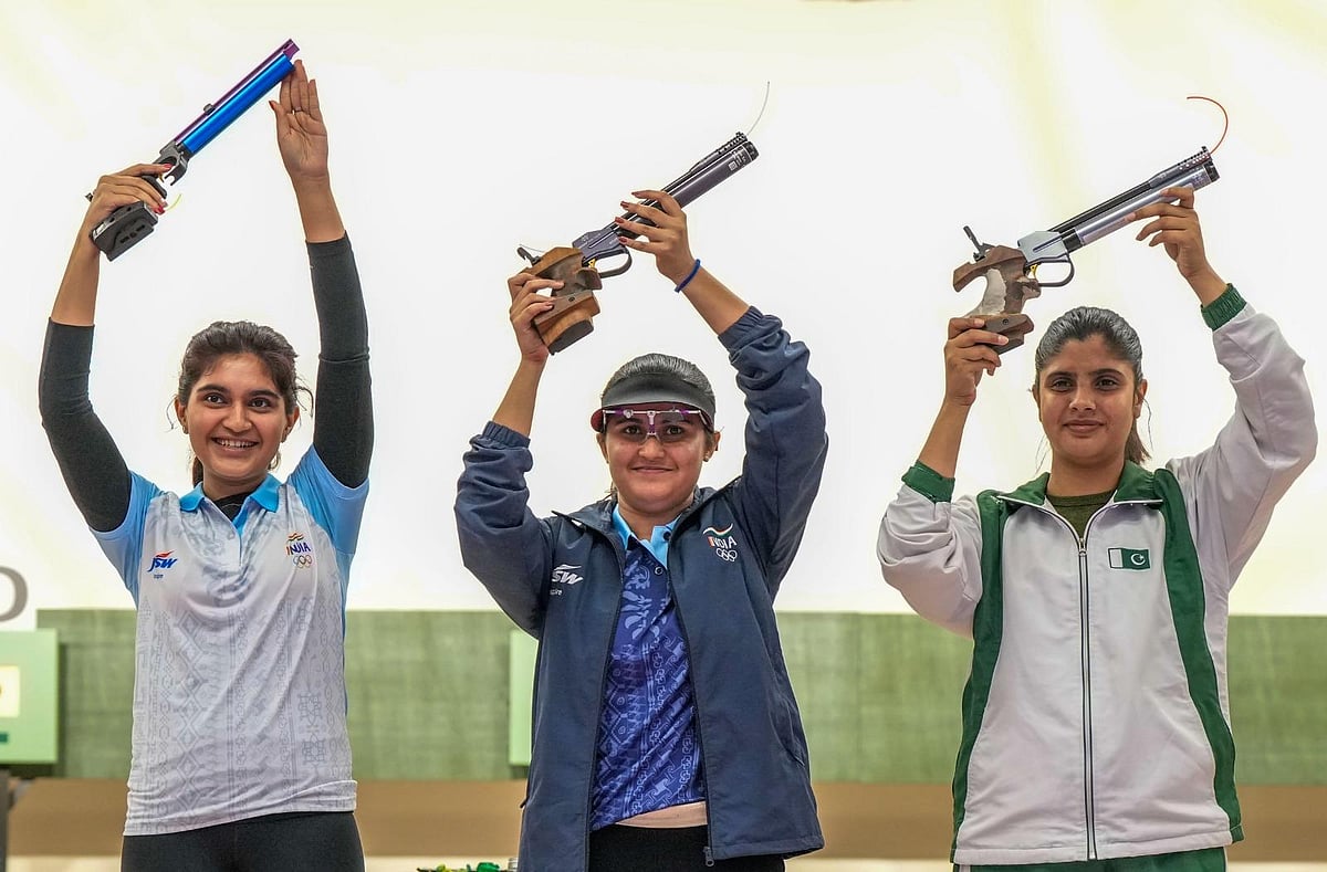 Asian Games: Palak gets record-breaking gold, Esha wins silver in women ...