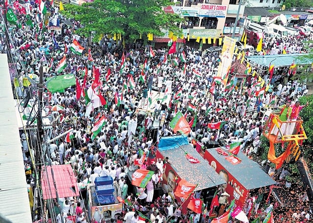 Massive display of strength marks end of campaigning in Puthuppally