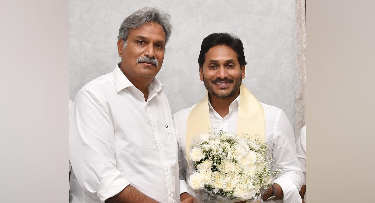 Kesineni Nani quits yellow party, Kurnool MP resigns from YSRC