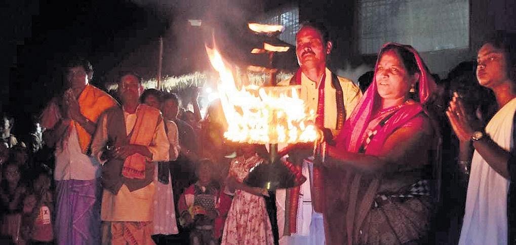Govindpur Birds village perform Mahanadi ‘alati’