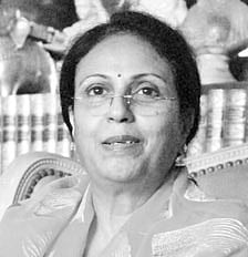 \'Pramoda Devi Wadiyar Should Ascend The Throne\'