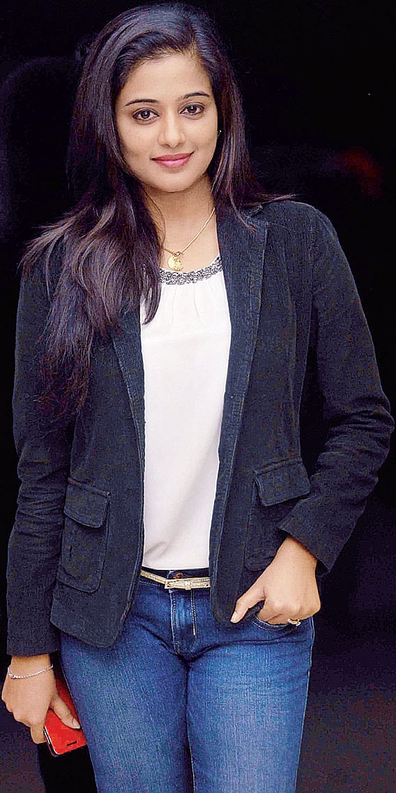 Priyamani Plays Cop in Vyuha