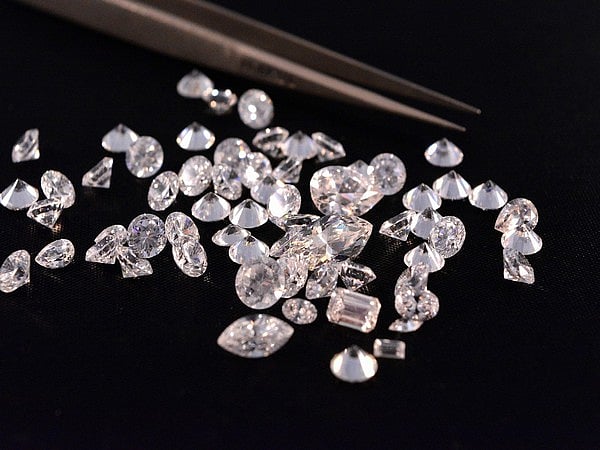 Natural diamonds back as 'lab-growns' slide
