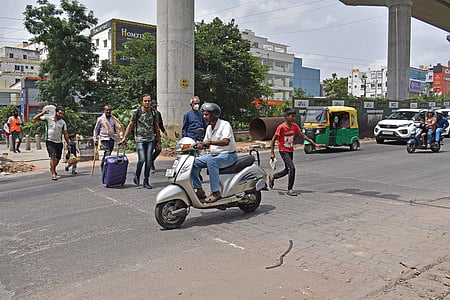 Pedestrian safety goes for a toss on busy stretch near Salem bus stand
