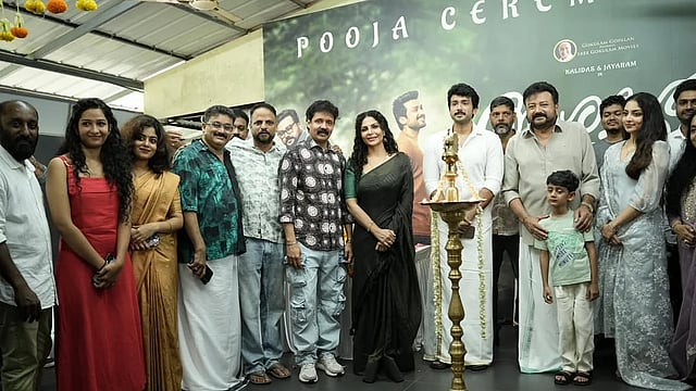 Jayaram and Kalidas Jayaram's Ashakal Aayiram begins