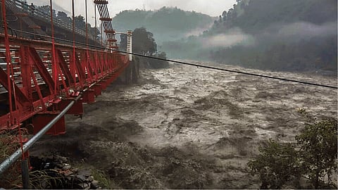 Four dead in land slides as flash floods in Ravi river wreak havoc in Himachal Pradesh