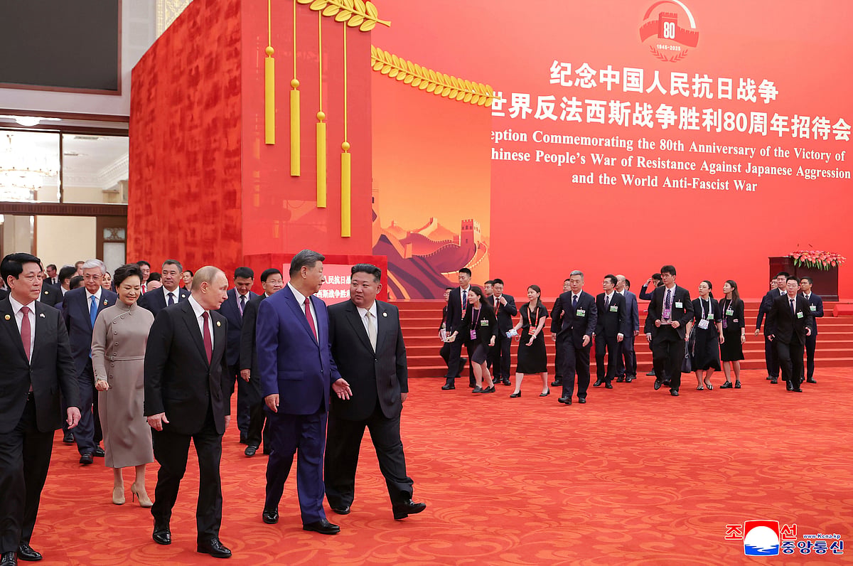 North Korean leader Kim Jong Un meets with Chinese leader Xi Jinping