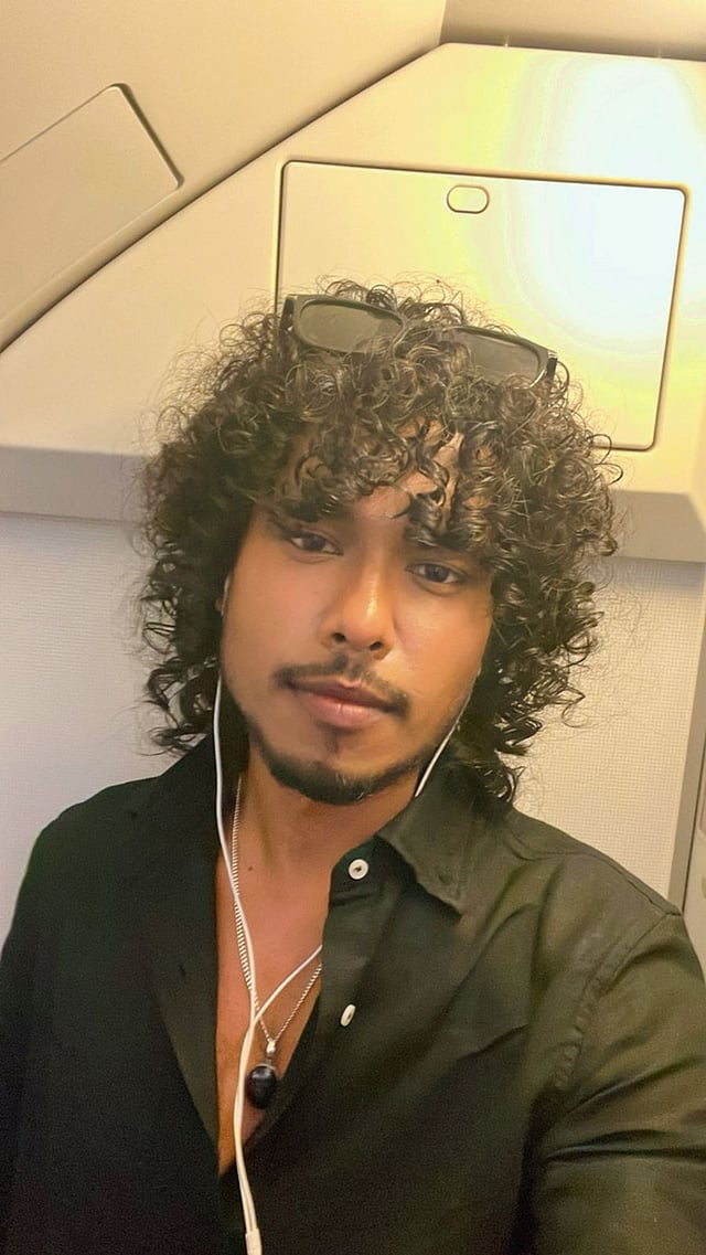 Strokes that blend and break stereotypes