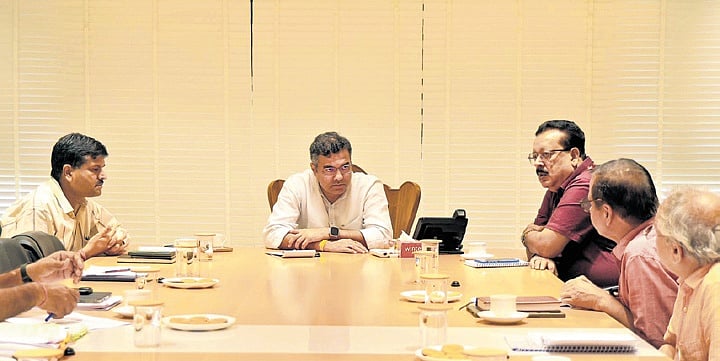PWD to install smart LED street lights based on monthly payments to firms