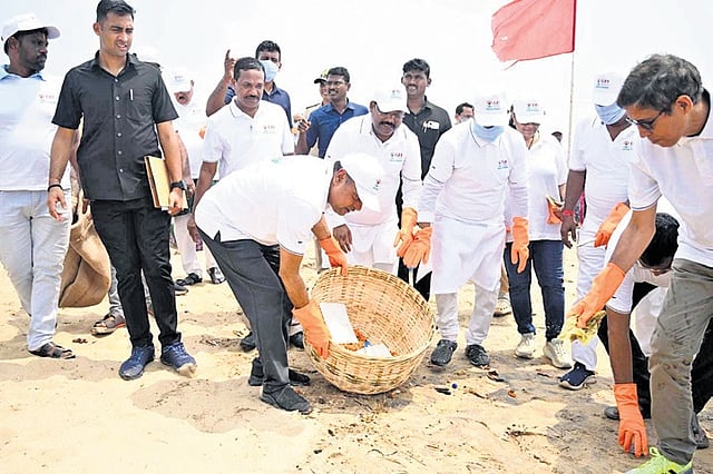 Government initiates coastal clean-up drive across eight beaches in Odisha