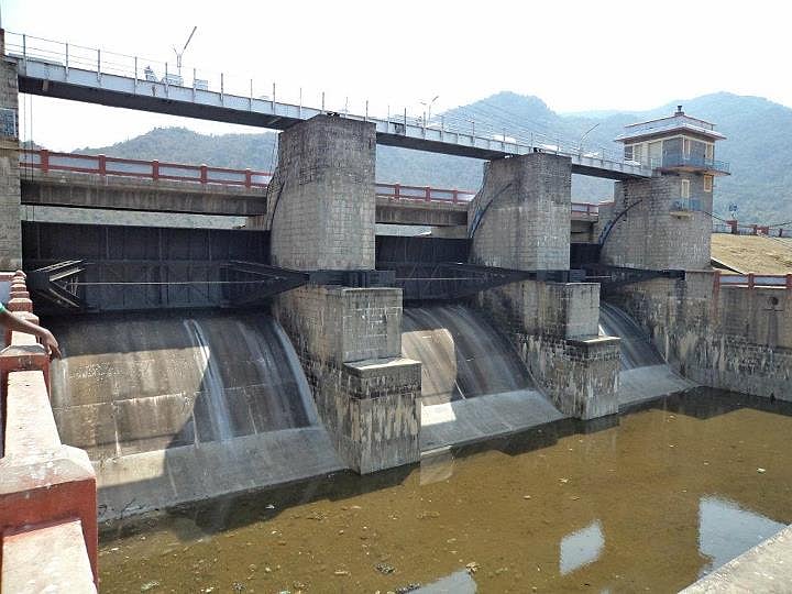 Residents in TN's Harur urge municipality to curb canal pollution ...