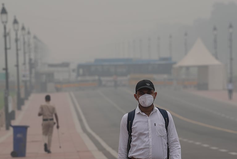 Spike in pollution: Delhi-NCR hospitals report surge in patients with ...