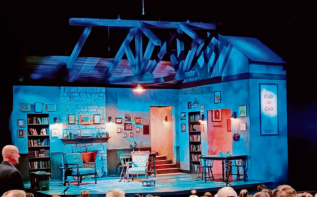 Washington play features the sweet bond between fantasy fiction kings ...