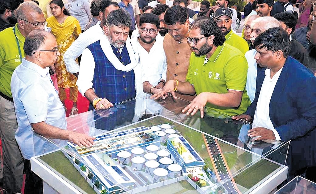 Waste disposal via 33 packages, will not bow to garbage mafia: DK ...