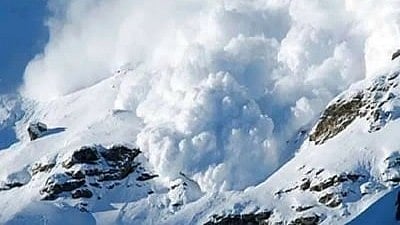 Nine of family killed in avalanche in northwest Pakistan; roads remain ...