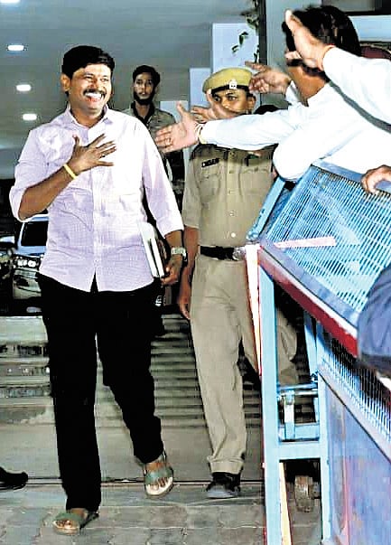 Phone-tapping case: SIT questions ex-MP Santosh for seven hours