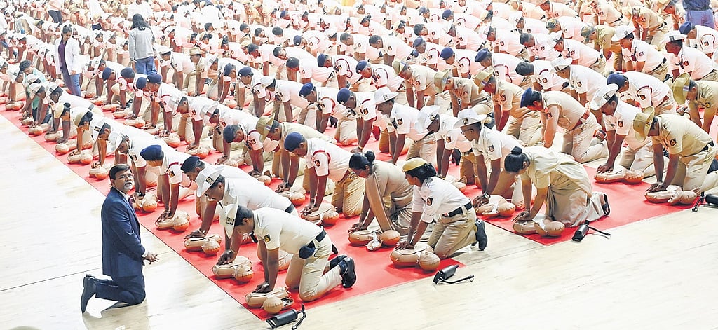 Over 2,200 cops receive CPR training