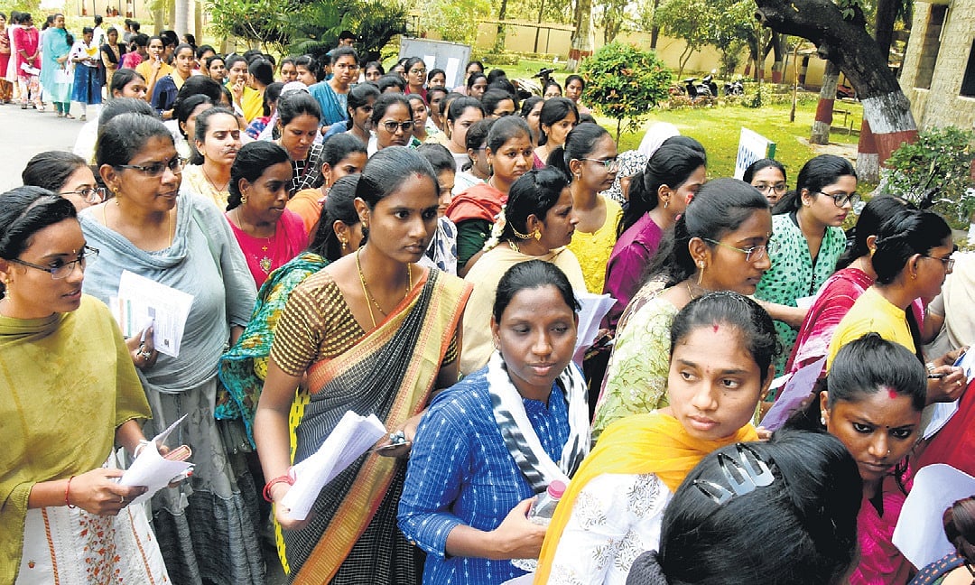 APPSC: 4.04 lakh appear for Group II exam