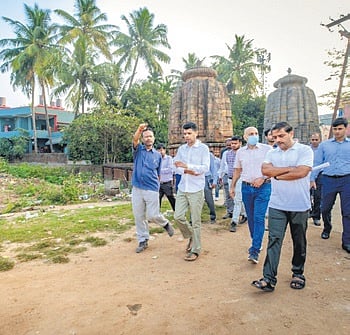 Odisha 5T chairman Pandian sets Jan 1, 2025 deadline for Ekamra ...
