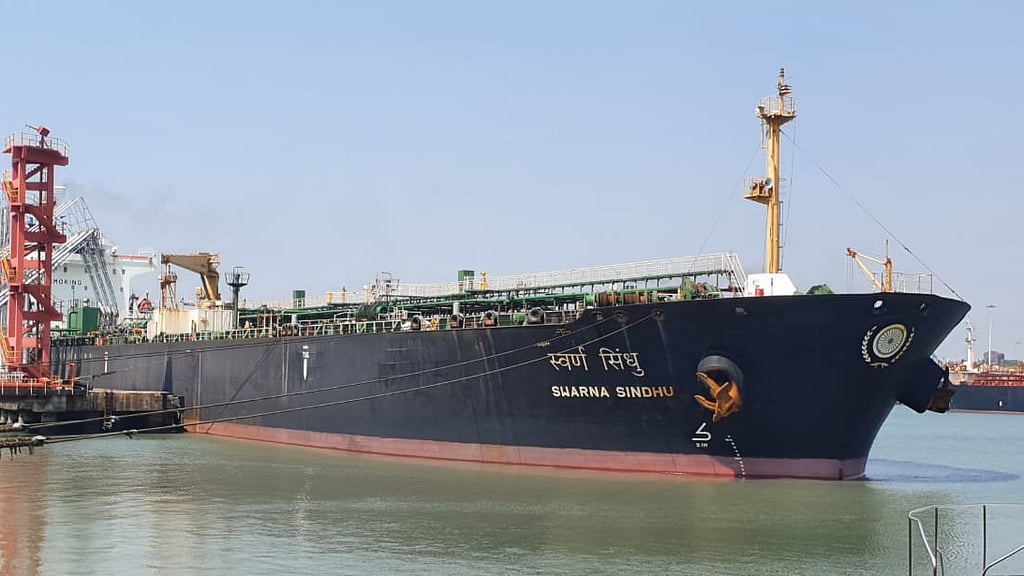 First cargo of ONGC's newly explored crude oil in Krishna Godavari ...