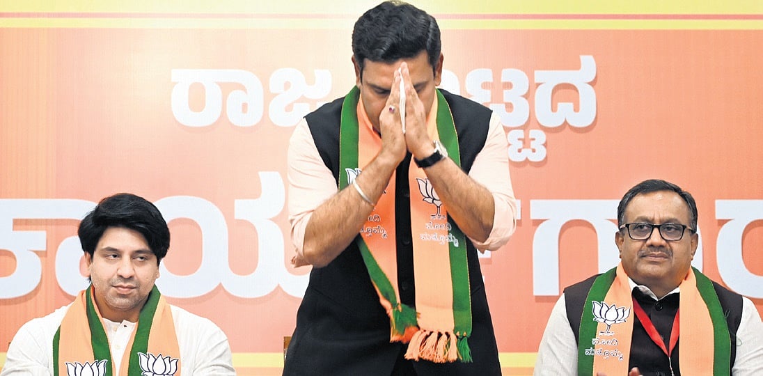 Karnataka: Top BJP leaders busy pacifying unhappy party netas