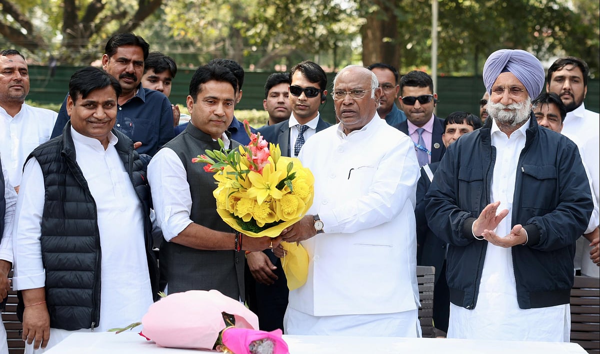 Voice not being heard: Churu MP Rahul Kaswan joins Congress after quitting BJP