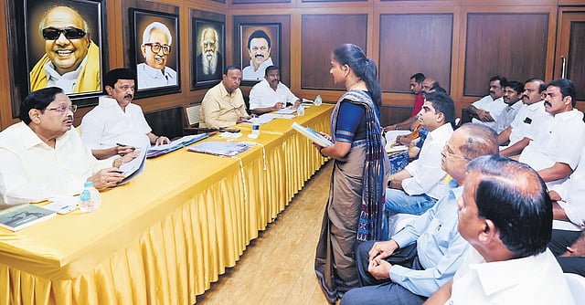 DMK, AIADMK interview aspiring Lok Sabha poll candidates