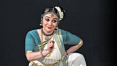 Japanese dancer captivates India: Keiko Okano's journey in Mohiniyattam