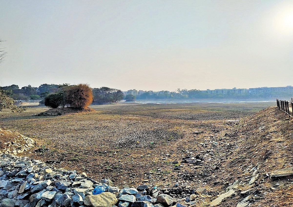 Receding lakes in Bengaluru leave fishermen high and dry