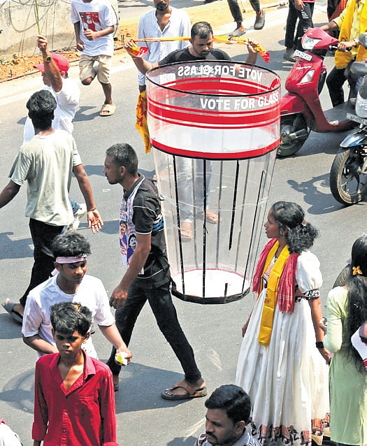 Andhra Pradesh: ‘Glass Tumbler’ in ‘certain’ MP, MLA segments frozen by ECI