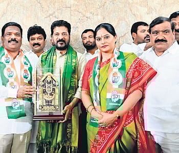BRS, BJP second-rung leaders jump ship