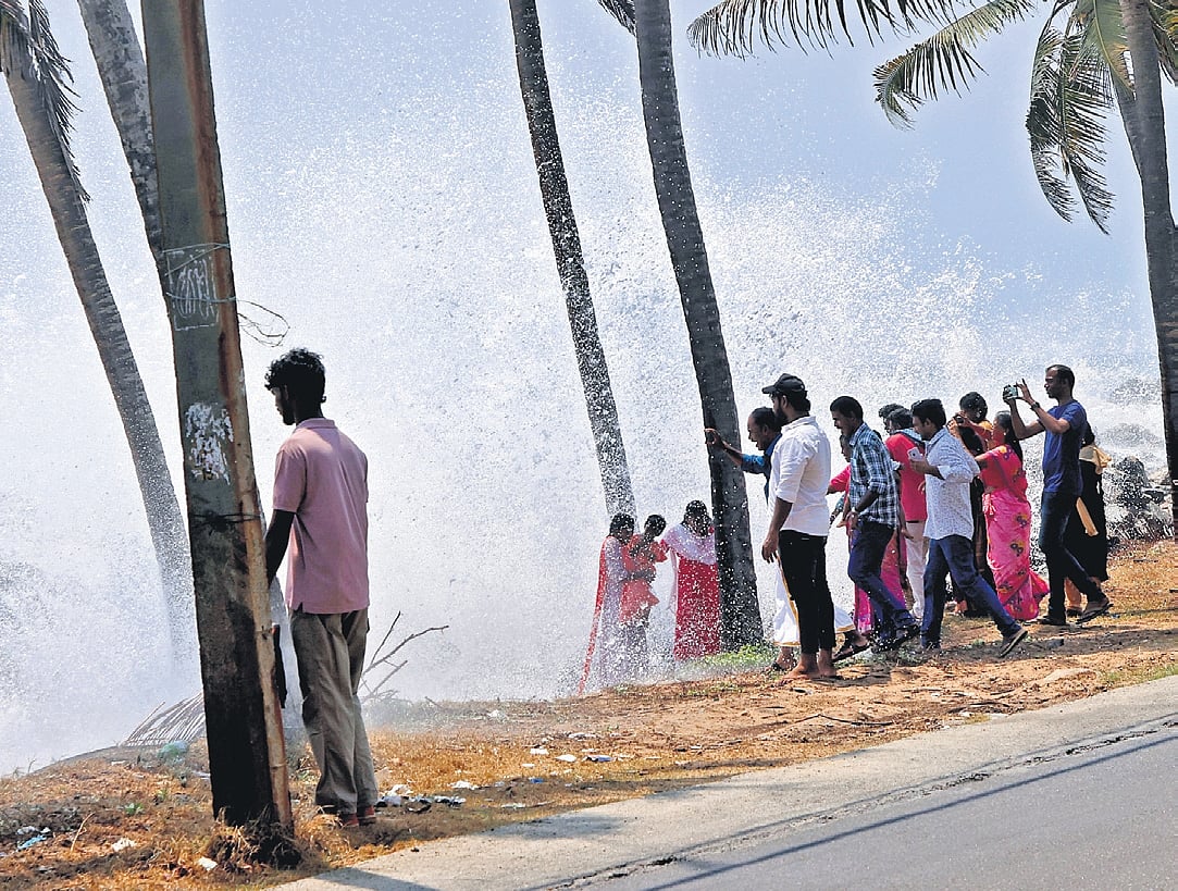 Kerala: Don’t surf on our surging woes, say coastal voters