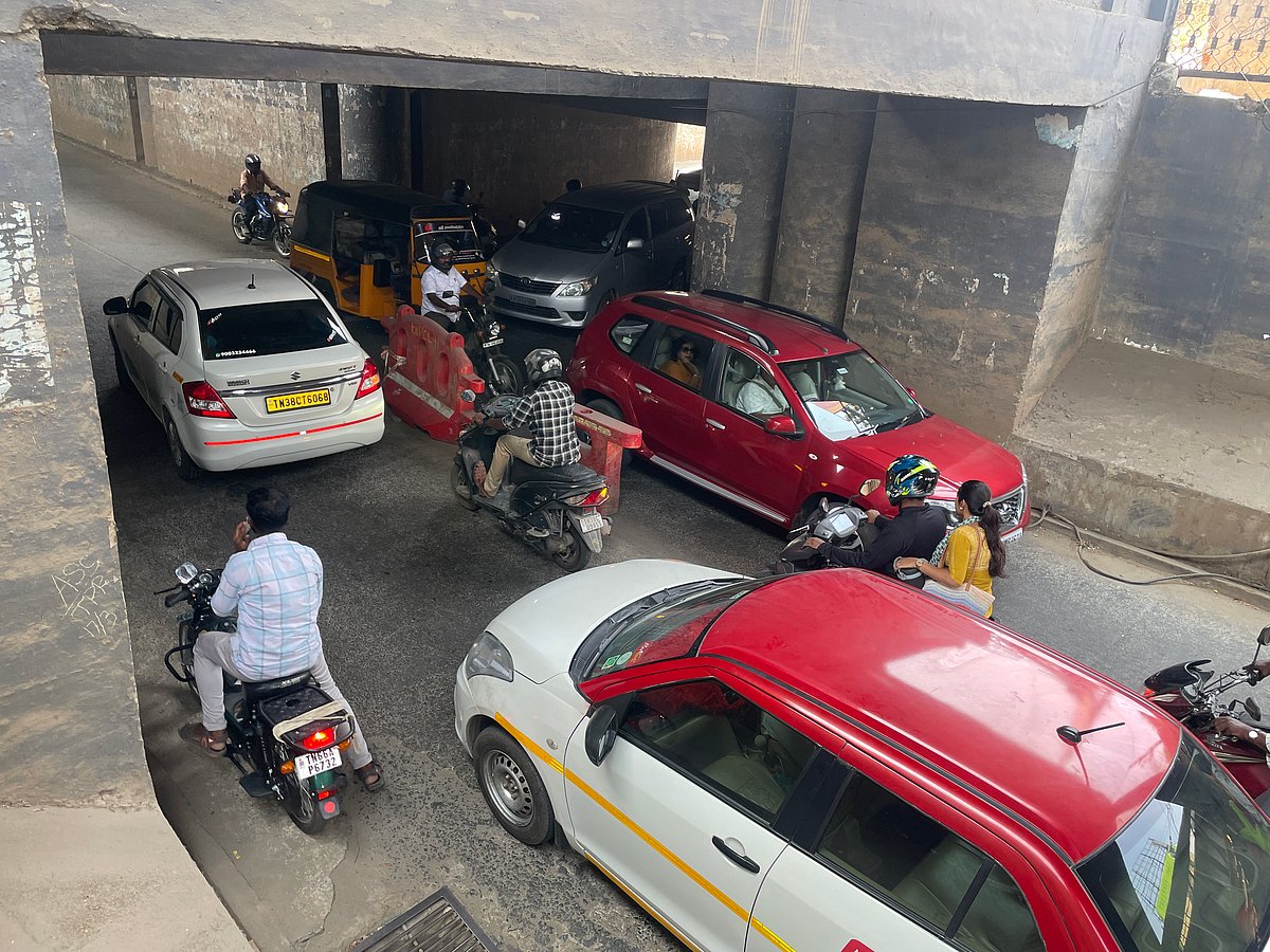 Delay in identifying alternate routes delays Madukkarai underpass work