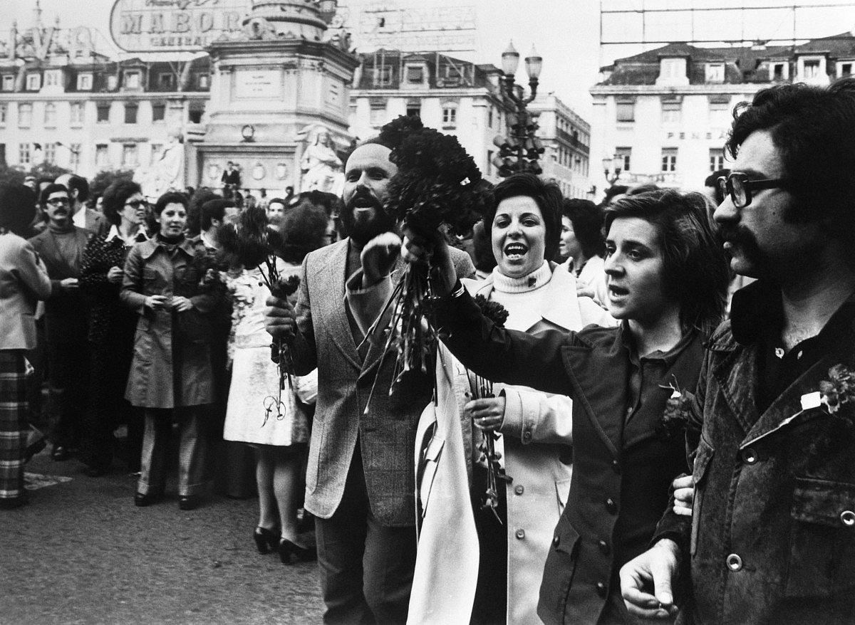 Fifty years on, vintage vehicles to reenact Portugal's Carnation Revolution