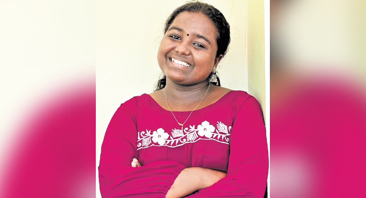Rahman effect: Viral Manjeri girl now a star presence at campaigns