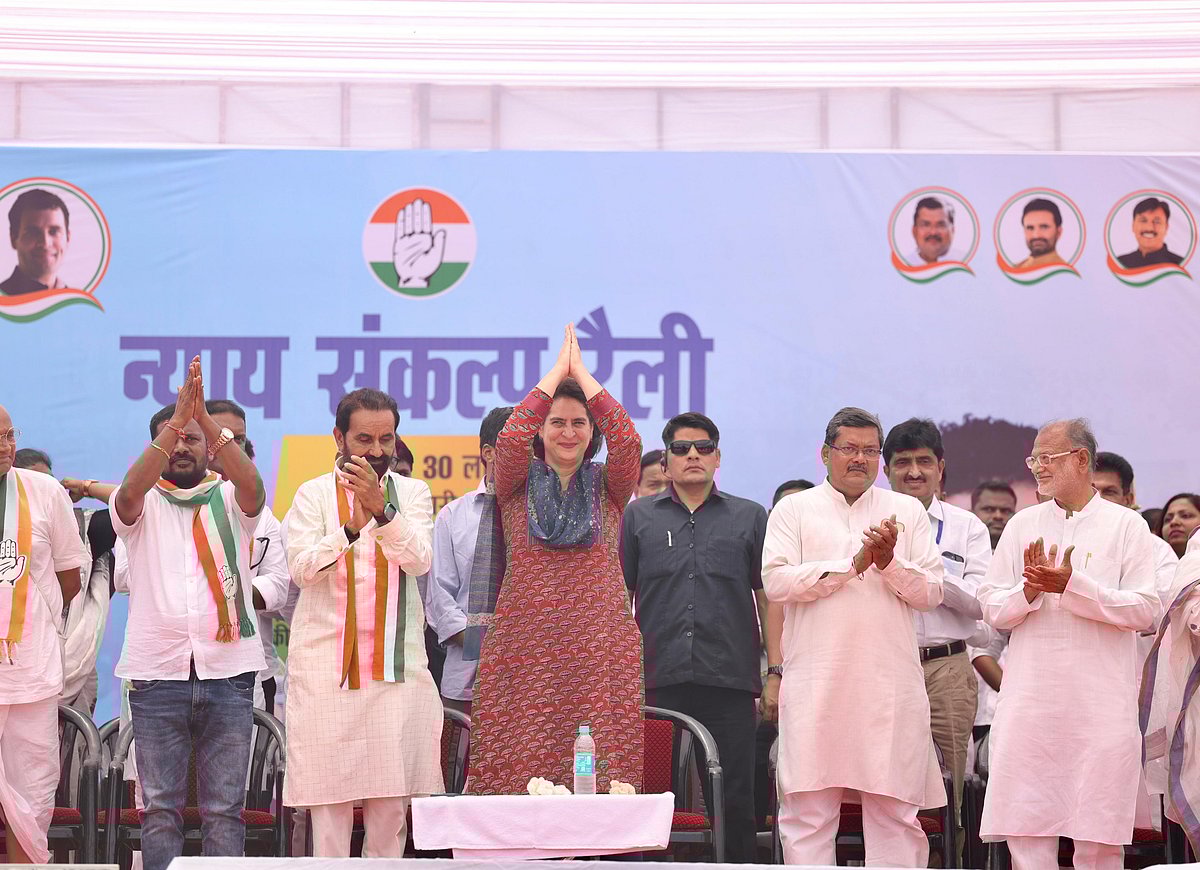 PM Modi isn't 'Superman' but ‘mehengai' man: Priyanka Gandhi in Gujarat ...