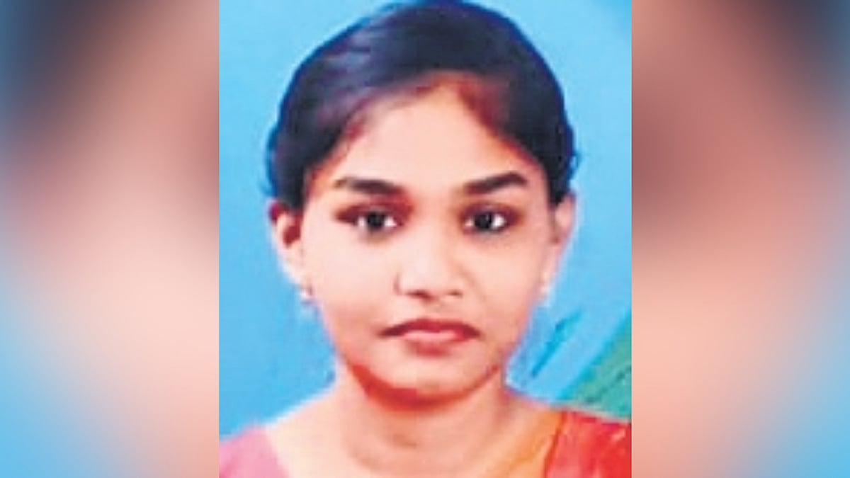 Eluru: Spurned lover kills classmate, tries to end life