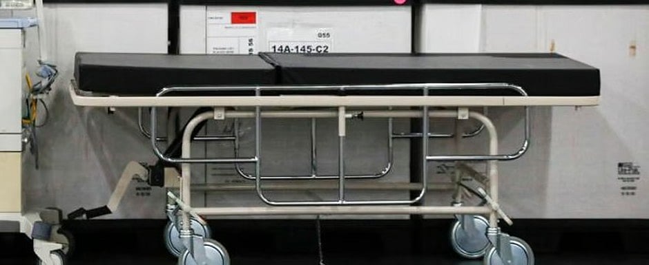 No stretcher, woman carries mother at GH in TN; RMO served memo