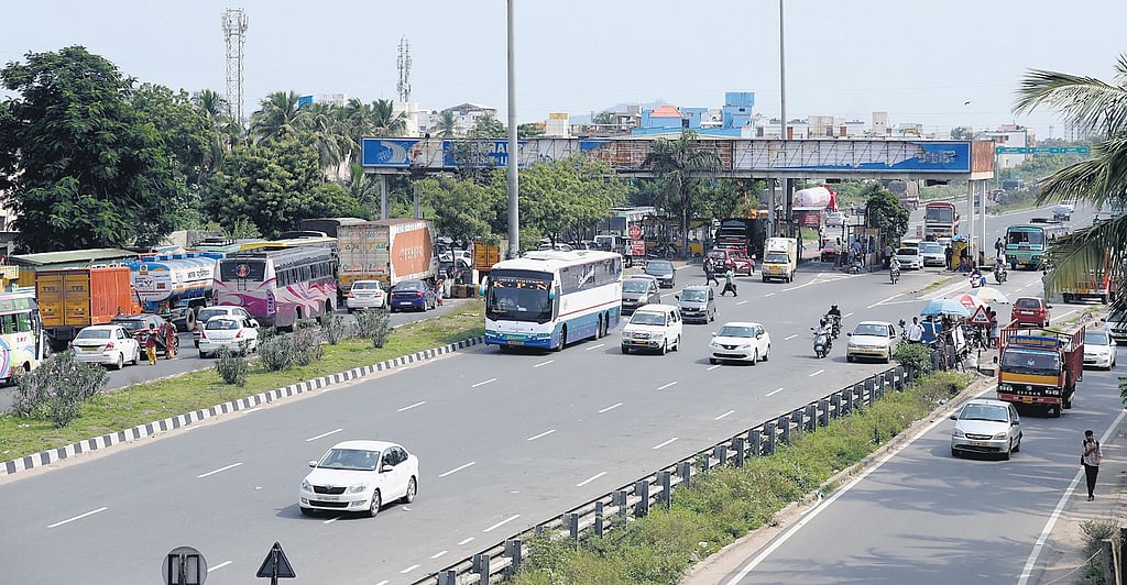 NHAI drops plan to lay dedicated lane for two-wheelers along Chennai bypass