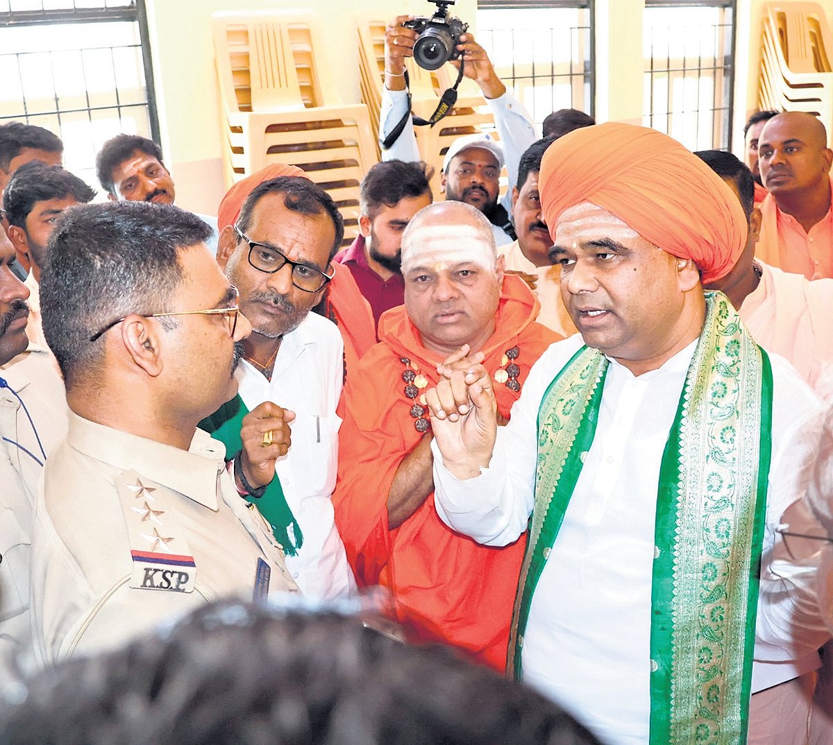 Lingayats don’t vote on caste lines in Dharwad