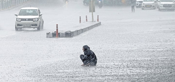 Delhi: Two boys drown in flooded underpass; heavy rain forecast for ...