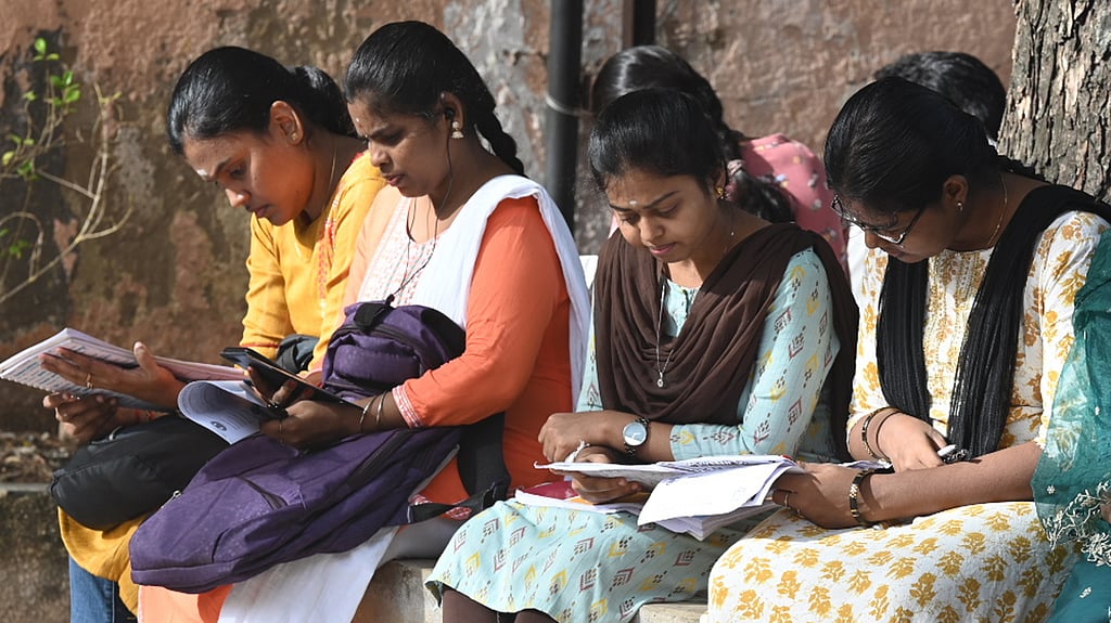 20 lakh candidates appear for TNPSC Group IV exam