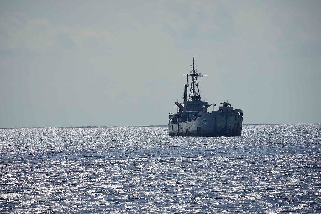 Indian Coast Guard apprehends five individuals for intruding offshore ...