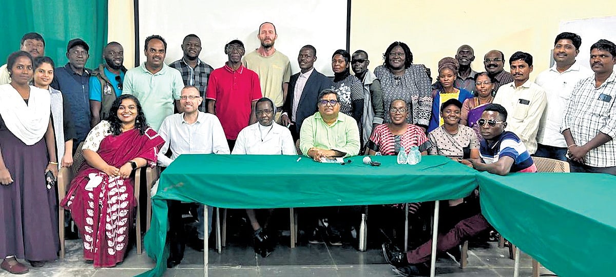 Delegation from Zambia appreciates natural farming techniques of Andhra