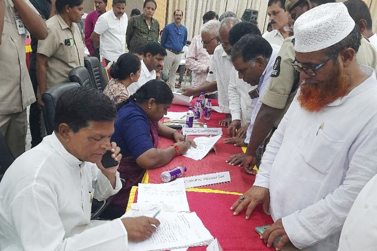 702 Prajavani applications submitted at Praja Bhavan